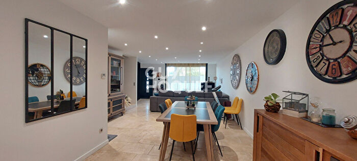 Maison à vendre - LIsle-sur-la-Sorgue, Velorgues, Saint-Gervais, Petit Palais - 5 pièces - 3 chambres