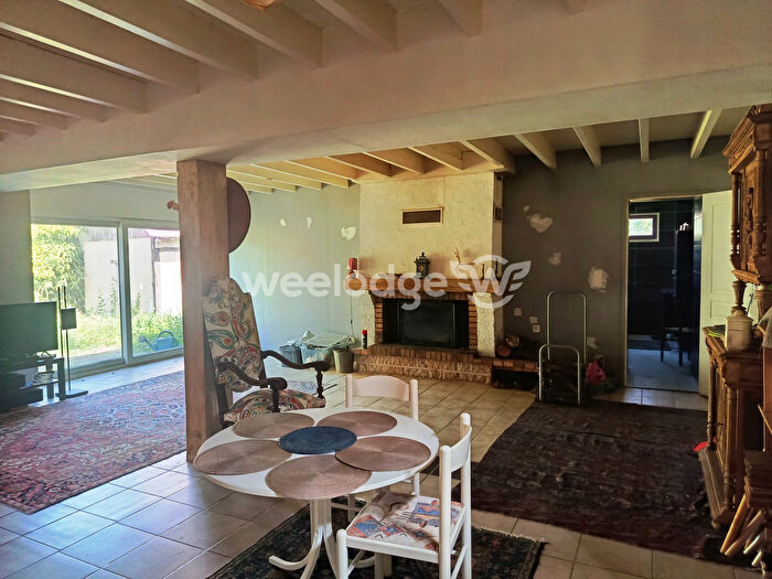 Maison 4 pièces à Oulches, à vendre