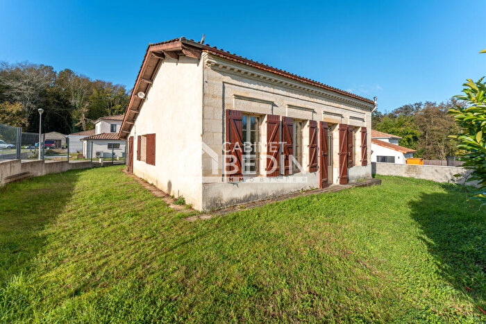 Maison à vendre - Villenave-dOrnon, Chambéry, La Monnaie, Carbonnieux, Trigan - 5 pièces - 2 chambres