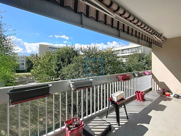 Appartement 5 pièces à Élancourt, Le Berceau, Les Réaux, La Commanderie, à vendre