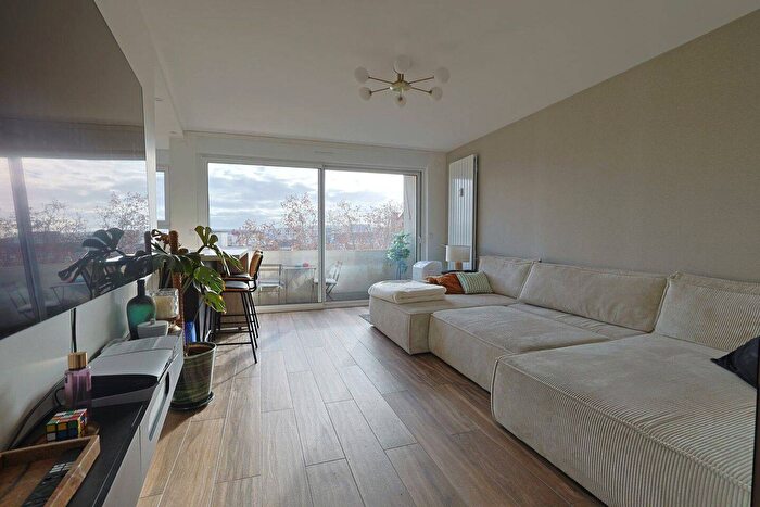 Appartement à louer - Silly-Gallieni, Boulogne-Billancourt - 2 pièces - 1 chambre