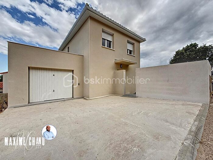 Maison à vendre - Vailhauquès - 7 pièces - 6 chambres