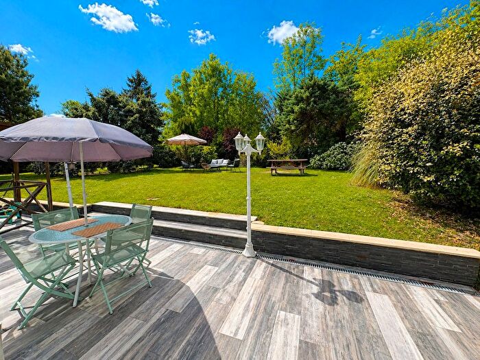 Châteaufort : Maison 10 pièces à vendre