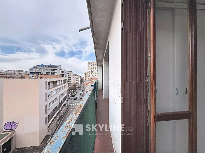 Appartement à vendre - Marseille e , Baille - 2 pièces - 1 chambre