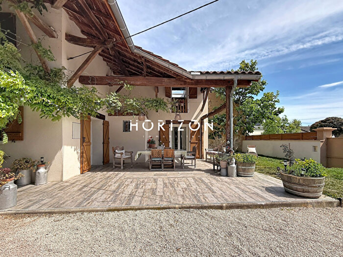 Varennes-lès-Mâcon : Maison 7 pièces à vendre