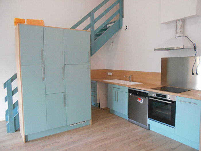 Appartement 4 pièces à Branne, à louer
