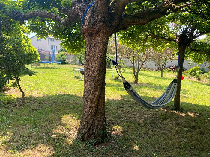 Maison à louer - Francheville, Le Belvédère, Les Arpinières, La Chopinette - 6 pièces - 5 chambres