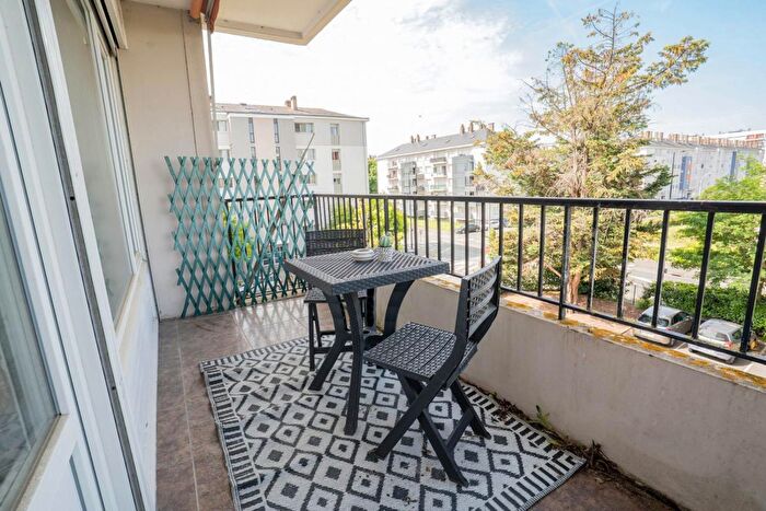 Appartement 5 pièces à vendre à Angers, Roseraie