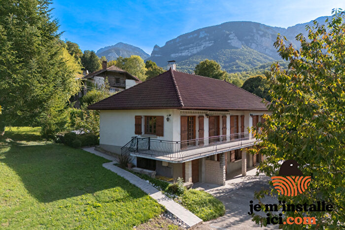 Maison à vendre - Voreppe - 9 pièces - 6 chambres