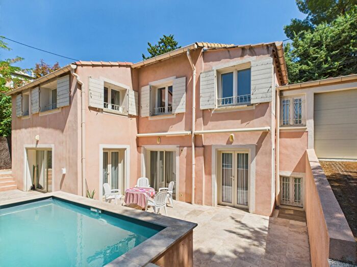 Maison à vendre - Aix-en-Provence, Val Saint-André - 5 pièces