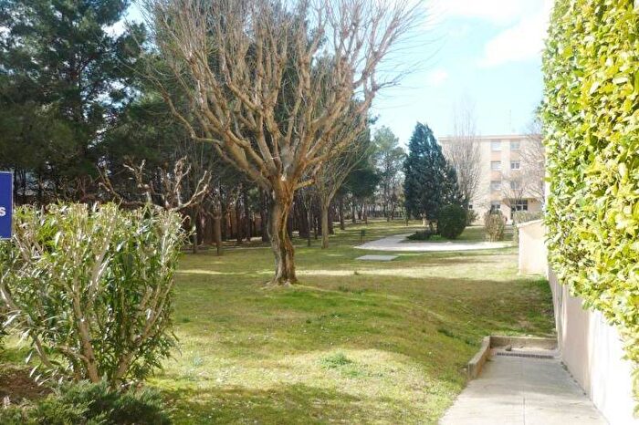 Appartement à louer - Val Saint-André, Arc, La Torse, Aix-en-Provence - 1 pièce