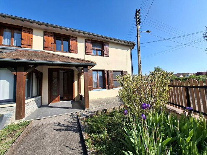 Appartement à louer - Pont-Sainte-Marie - 1 pièce