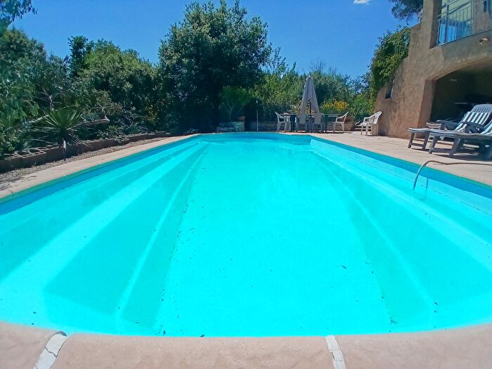 Maison 6 pièces à Esparron-de-Verdon, à vendre