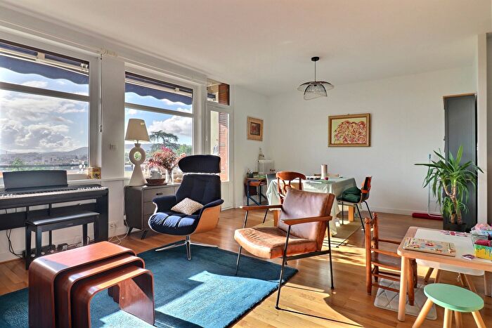 Appartement à vendre - Chamalières, Montjoly - 4 pièces - 3 chambres