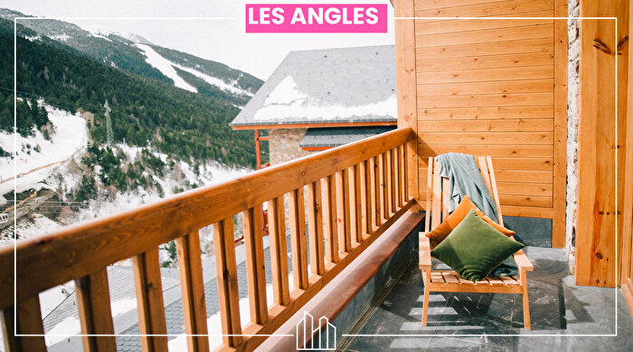 Appartement à vendre - Les Angles - 4 pièces - 3 chambres