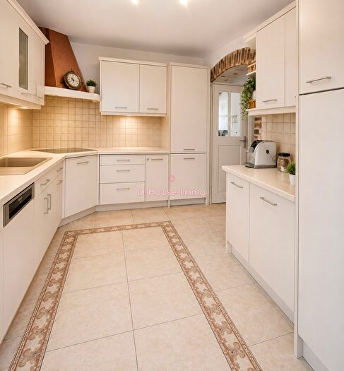 Rosières-près-Troyes - Maison 8 pièces à vendre