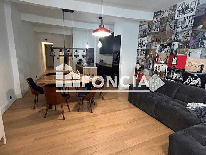 Appartement à louer - Centre Historique, Montpellier - 3 pièces - 2 chambres