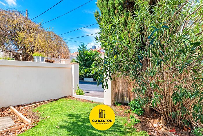 Maison à vendre - Marseille e , Mazargues - 6 pièces - 4 chambres