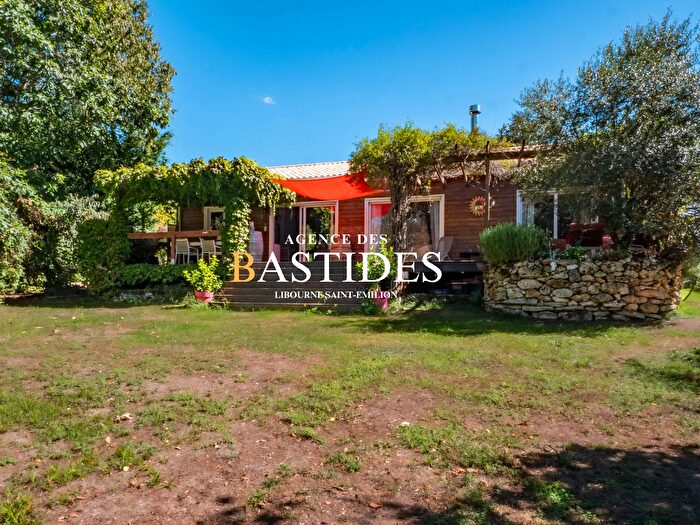 Maison 4 pièces à Saint-Denis-de-Pile, à vendre