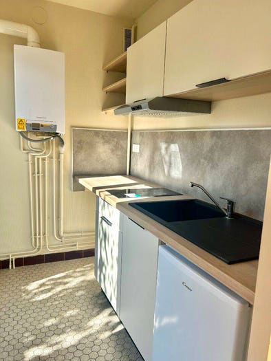 Appartement 1 pièce à République, Aurillac, à louer