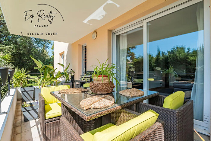 Appartement à vendre - Marseille e , Saint-Jérome - 4 pièces - 3 chambres