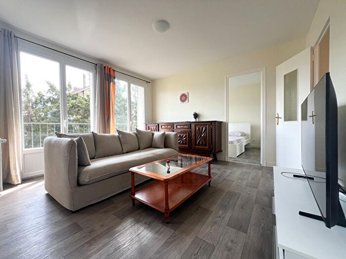 Appartement à louer - Aurillac, Centre-ville - 3 pièces - 2 chambres