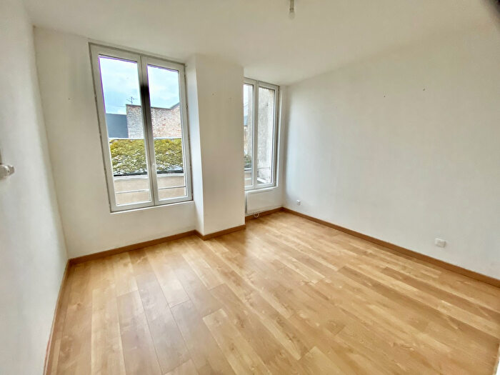 Appartement 4 pièces à Maubeuge, Centre-ville, à vendre