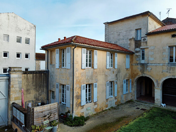 Appartement à vendre - Le Château-dOléron - 2 pièces - 1 chambre