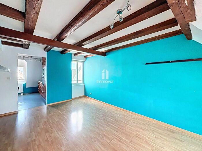 Appartement à vendre - Schiltigheim, Vieux Schilick, Centre-ville, Nouvelle Cité - 2 pièces - 1 chambre