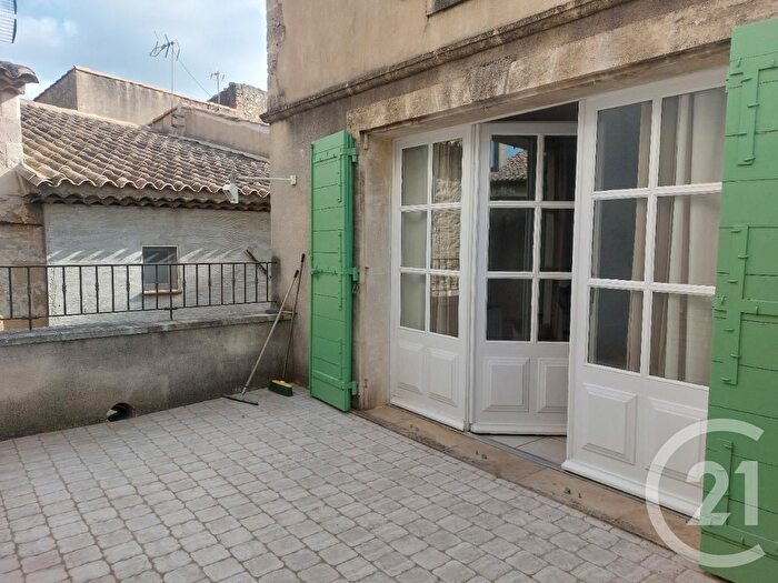 Maison 4 pièces à louer à Aureille