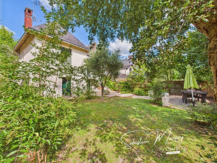 Maison 7 pièces à vendre - Nantes, Saint-Clément, Jardin des plantes, Caserne Lamoricière