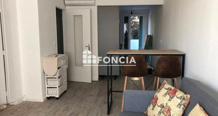 Appartement 2 pièces à louer à Cinq Avenues, Marseille 4ème arrondissement