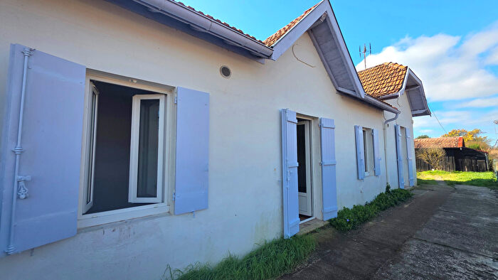 Maison à vendre - Gujan-Mestras, Centre-ville - 5 pièces - 2 chambres