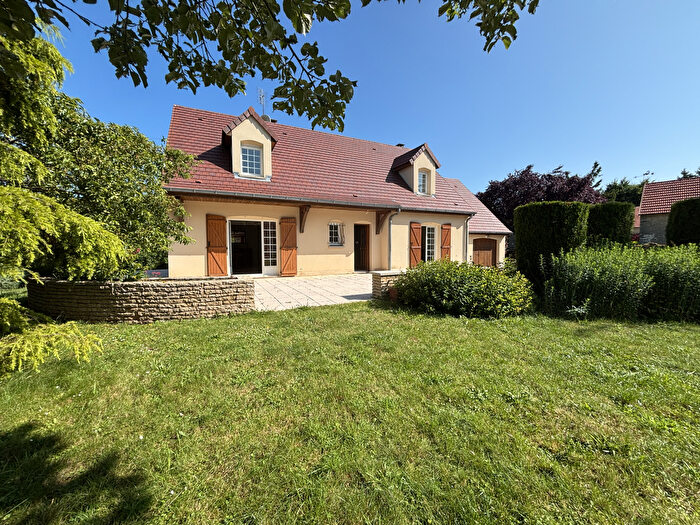 Maison à vendre - Minot - 6 pièces - 4 chambres