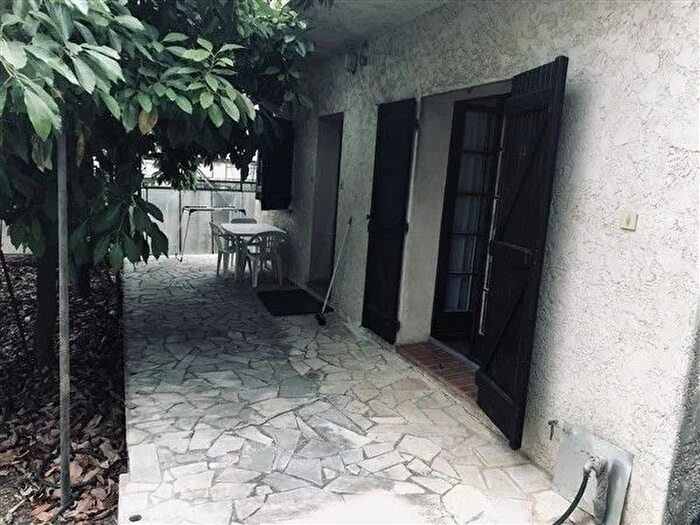 Maison 1 pièce à Antibes, à louer