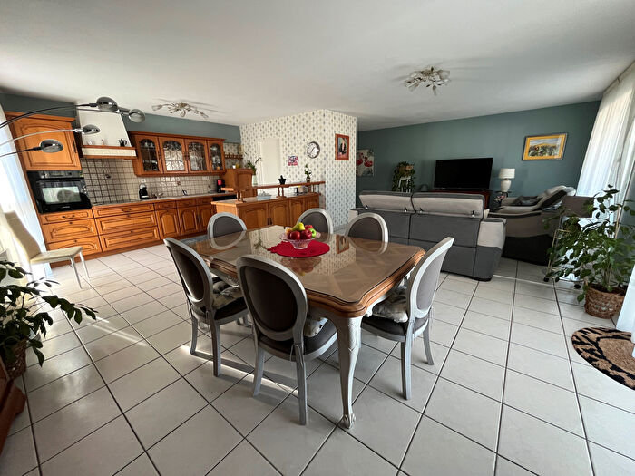 Appartement à vendre - Villeneuve-sur-Lot, Eysses - 4 pièces - 3 chambres