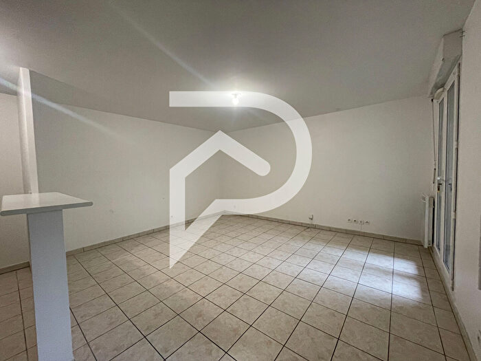 Appartement à louer - Meaux, Marché, Grande île, Clos Godet - 2 pièces - 1 chambre