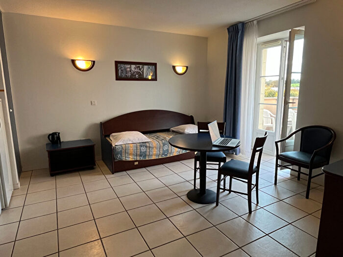 Appartement à vendre - La Roche-Posay - 2 pièces - 1 chambre