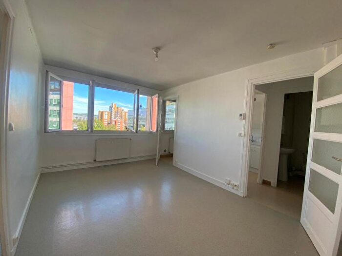 Saint-Étienne, La Terrasse, Bel Air, Bergson, Carnot : Appartement 2 pièces à louer