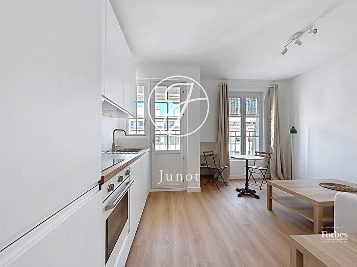 Paris 12ème, Bel-Air, Sud : Appartement 2 pièces à louer