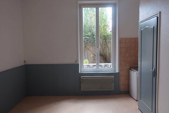 Appartement 1 pièce à Centre Ville, Reims, à louer
