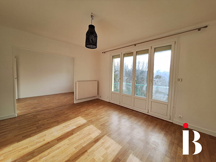 Appartement 4 pièces à louer à Nantes, Eraudière, La Marrière, Rond-point de Paris