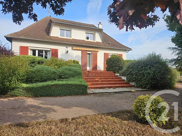 Maison à vendre - Mornay-sur-Allier - 7 pièces - 6 chambres