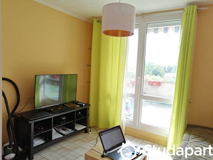 Appartement à louer - Pyramides Sud, Évry-Courcouronnes - 1 pièce - 1 chambre