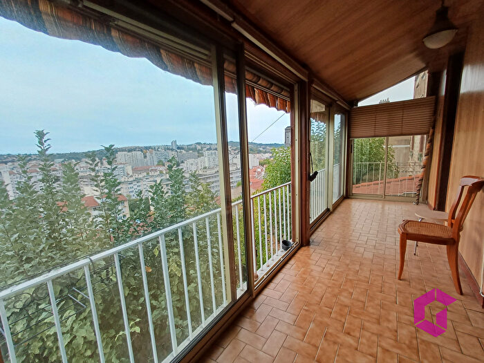 Saint-Étienne, Saint-Roch, Vivaraize, Valbenoite, Centre Deux : Maison 3 pièces à vendre