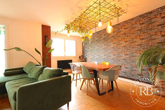 Appartement à louer - Petit Robinson, LHaÿ-les-Roses - 3 pièces - 2 chambres