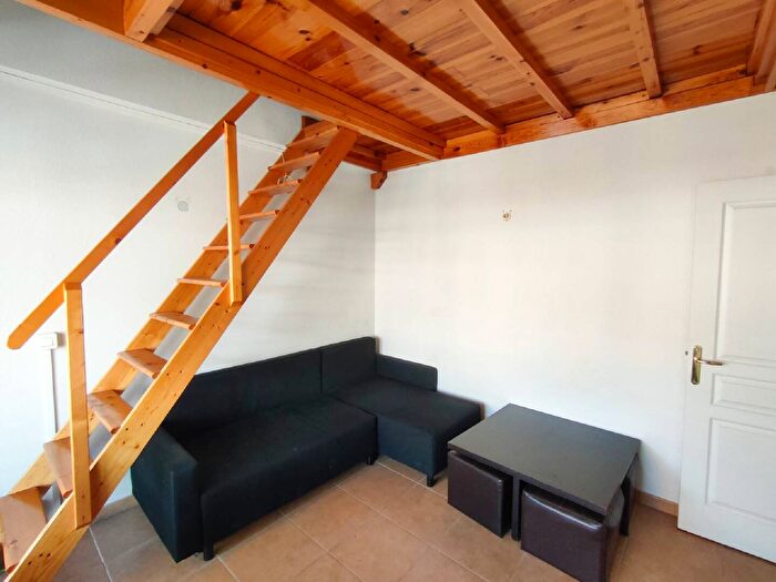 Appartement à louer - Saint Roch, Nice - 1 pièce