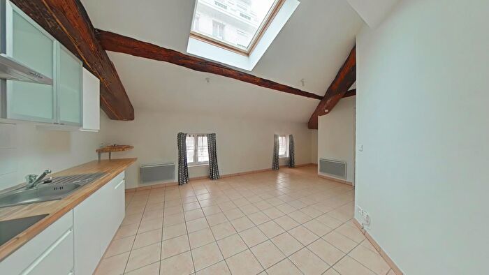 Appartement à louer - Saint-Étienne, Saint-Roch, Vivaraize, Valbenoite, Centre Deux - 2 pièces - 1 chambre