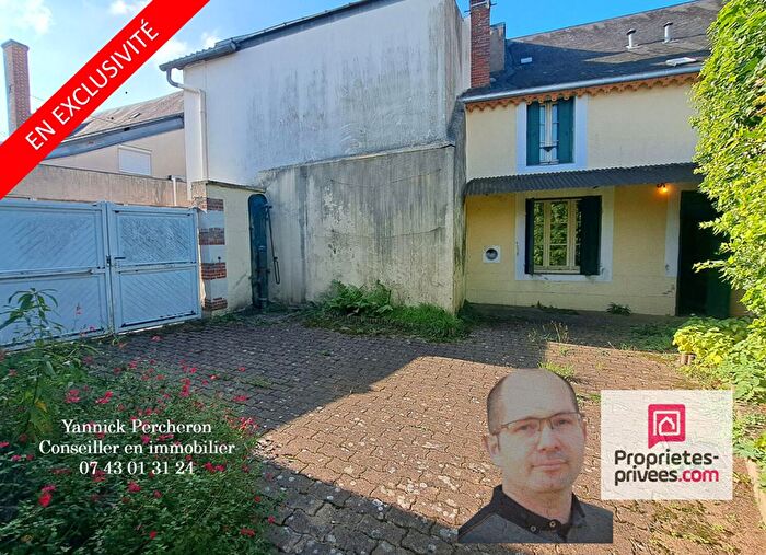 Maison à vendre - Noyant - 5 pièces - 4 chambres