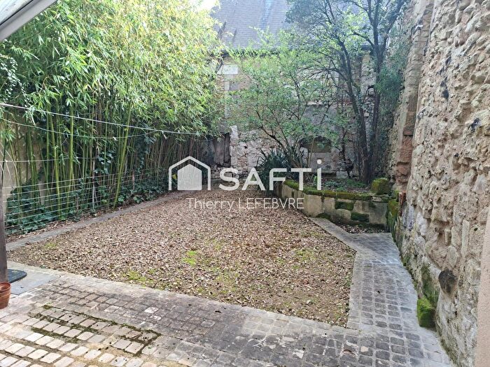 Maison à vendre - Châtellerault, Centre-ville - 5 pièces - 4 chambres